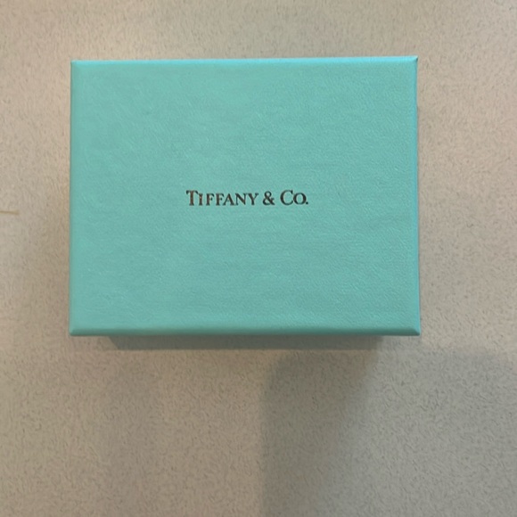 Tiffany & Co. | Other | Tiffany Co Small Box With White And Red Ribbons ...